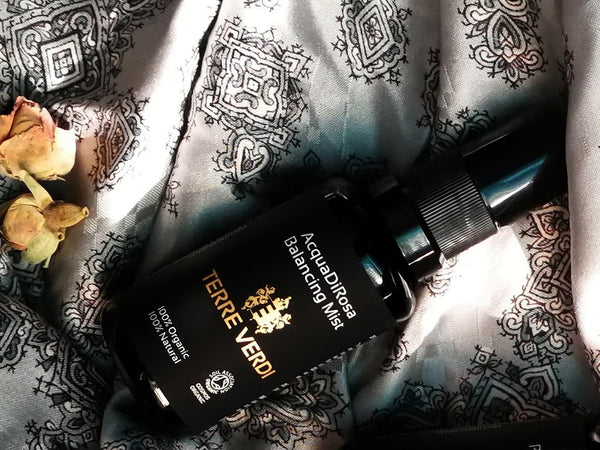 4 Ways to Introduce Rose Water to Your Daily Routine